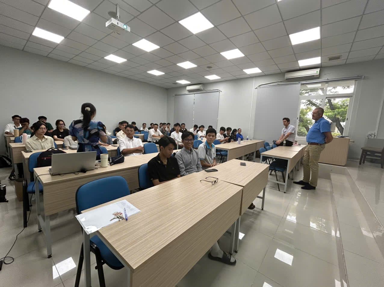 Chuyến công tác học thuật Pháp - Việt thành công tại ĐHBK HCMUT – PFIEV ...